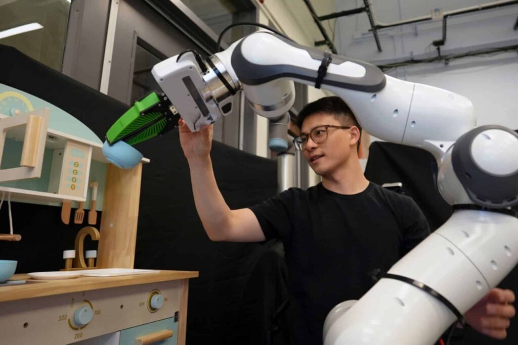 Users can now correct robot actions using a new interactive system ...