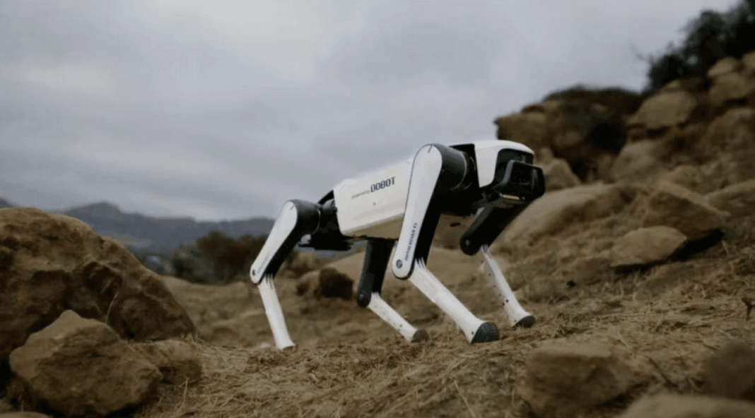 Lens Technology Wins Order for 10,000 Robot Dogs - Robotics Observer